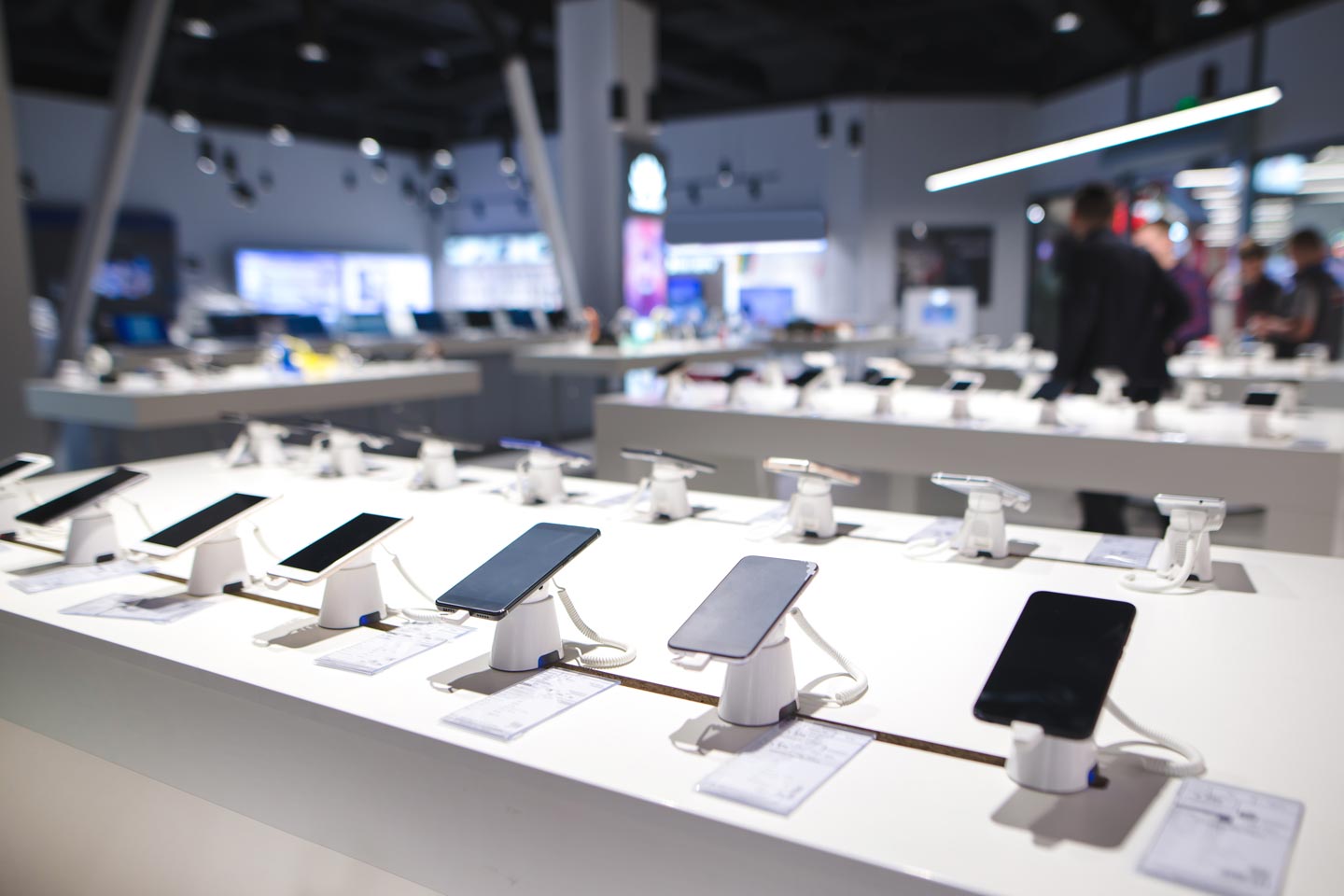 Avvale | Case Study | Automazione potenziata dall'AI di Unieuro